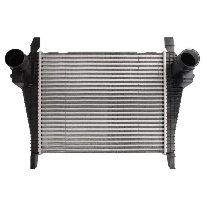 Iveco EUROCARGO intercooler radiator 504028467 – HEMENG COOLERS SYSTEM
